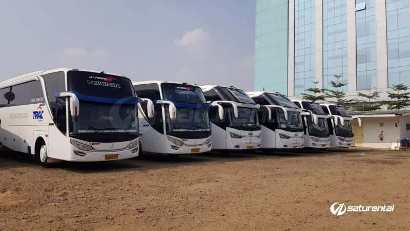 Info Lengkap Foto dan Harga Sewa Bus Pariwisata Trac Astra - Saturental