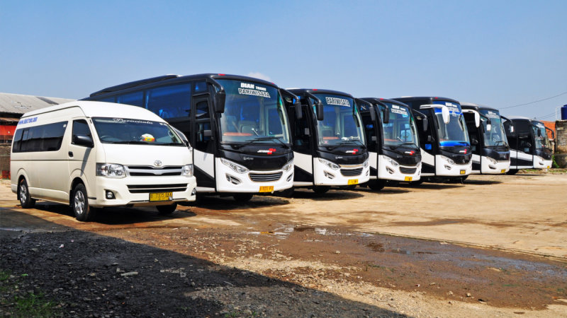 Info Lengkap Foto dan Harga Sewa Bus Pariwisata Dian Trans - Saturental