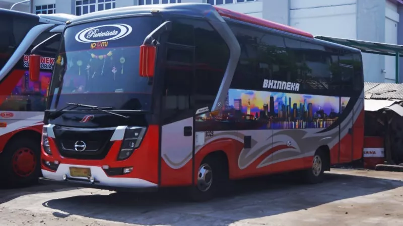 Info Lengkap Foto dan Harga Sewa Bus Pariwisata Bhinneka