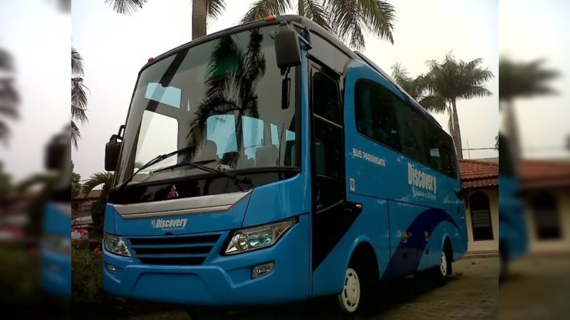 Info Lengkap Foto dan Harga Sewa Bus Pariwisata Discovery - Saturental