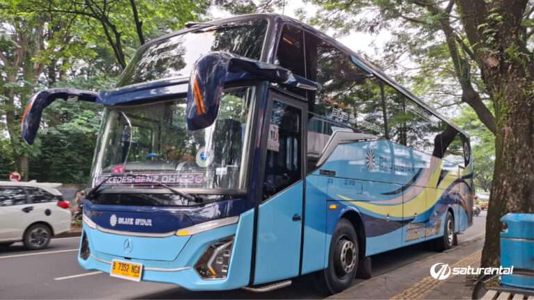 Info Lengkap Foto dan Harga Sewa Bus Pariwisata Blue Star