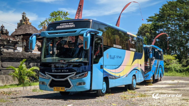 Info Lengkap Foto dan Harga Sewa Bus Pariwisata Blue Star